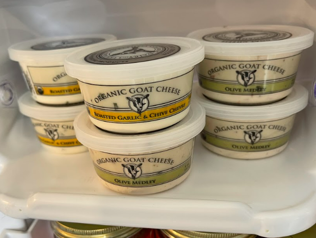 Chevre Goat Roasted Garlic and Chive - 4oz – The Rancher's Daughter MT